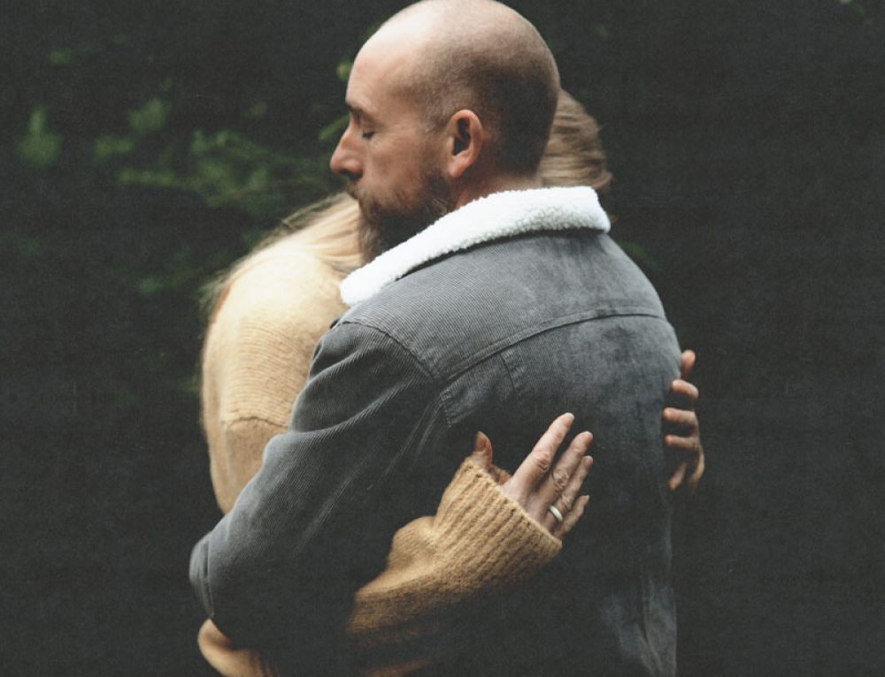 Lee Brice Announces Upcoming Heartfelt Single “Cry” Out on January 31st ...